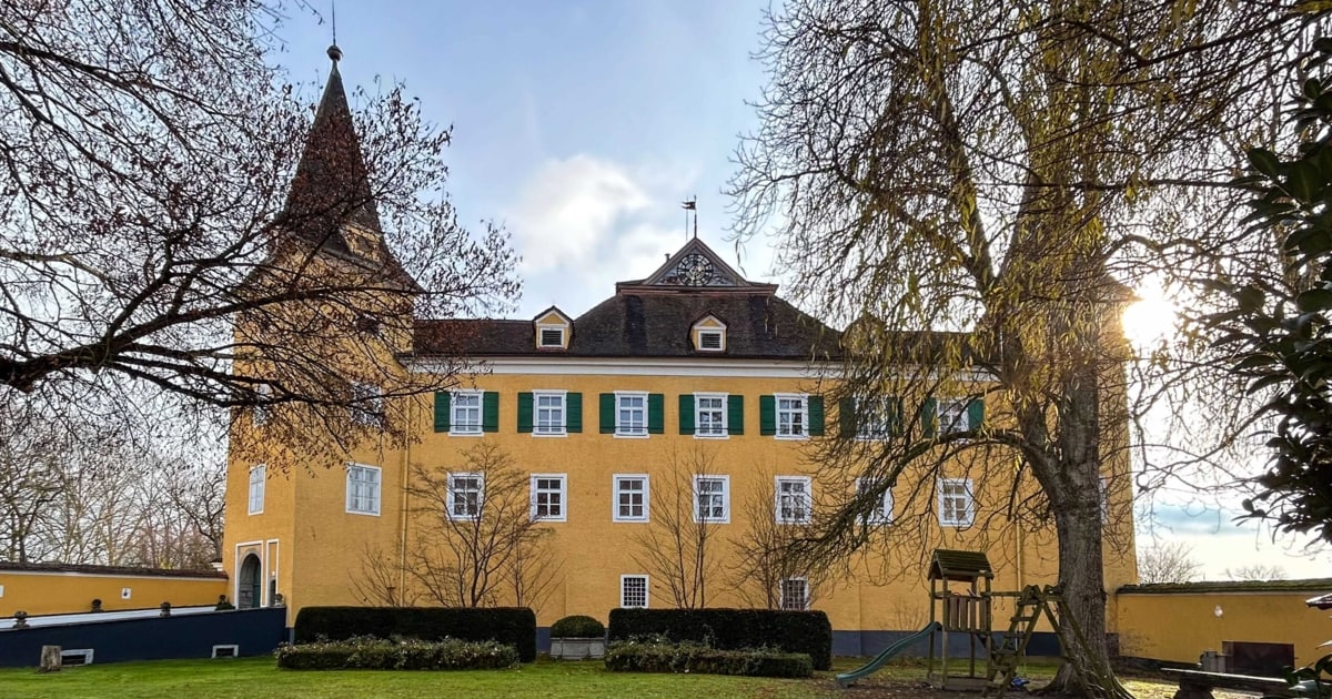 Betrieb muss zusperren - Prominentes Schlosshotel hat Millionenschulden ...