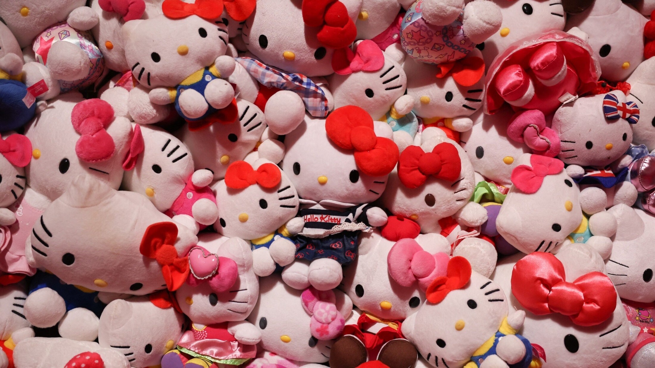 Ist aber keine Katze! - Die Mutter des Cat Content: Hello Kitty wird 50 ...