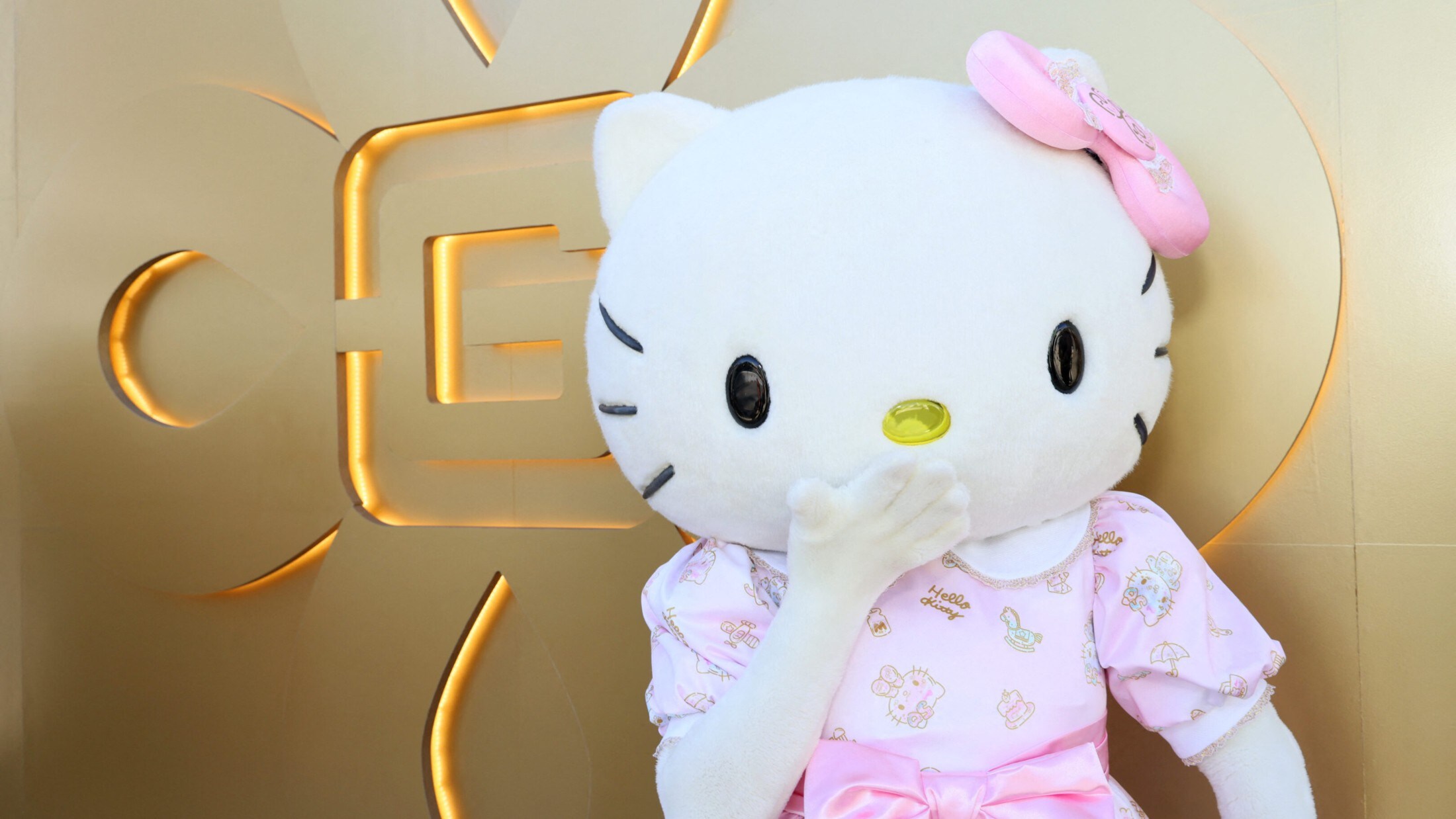 Ist aber keine Katze! - Die Mutter des Cat Content: Hello Kitty wird 50 ...
