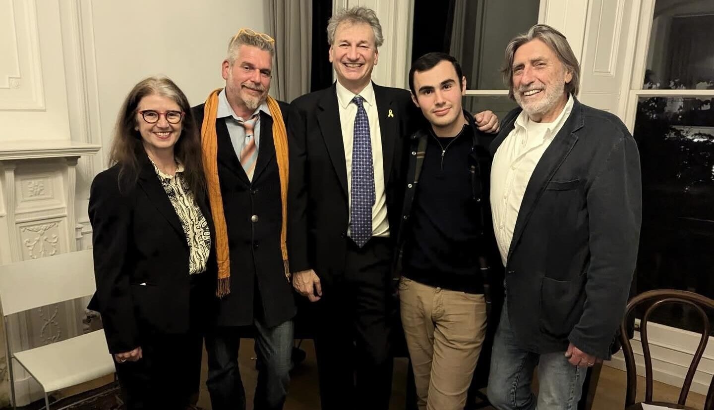 Bewegende Film-Doku - Zeitgeschichte, die allen tief ins Herz geht ...