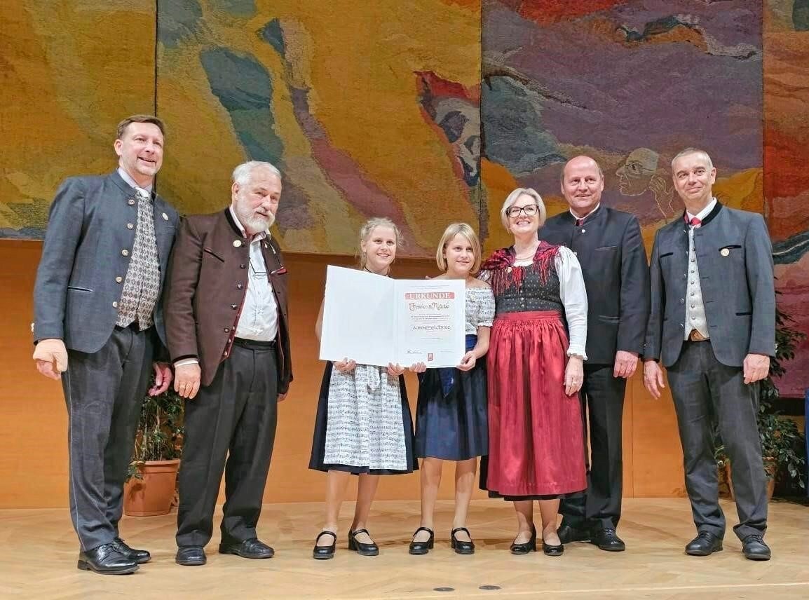 Kärnten kann‘s - Junge Volksmusik-Talente glänzen bei Wettbewerb | krone.at