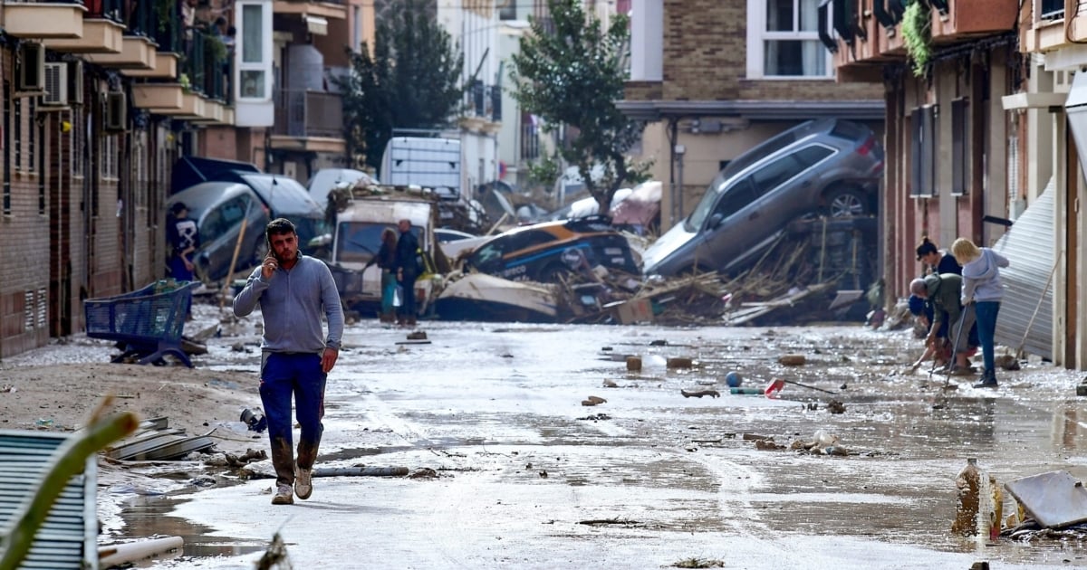 Schon fast 160 Tote - Sturzflut in Spanien: „Waren gefangen wie Ratten ...