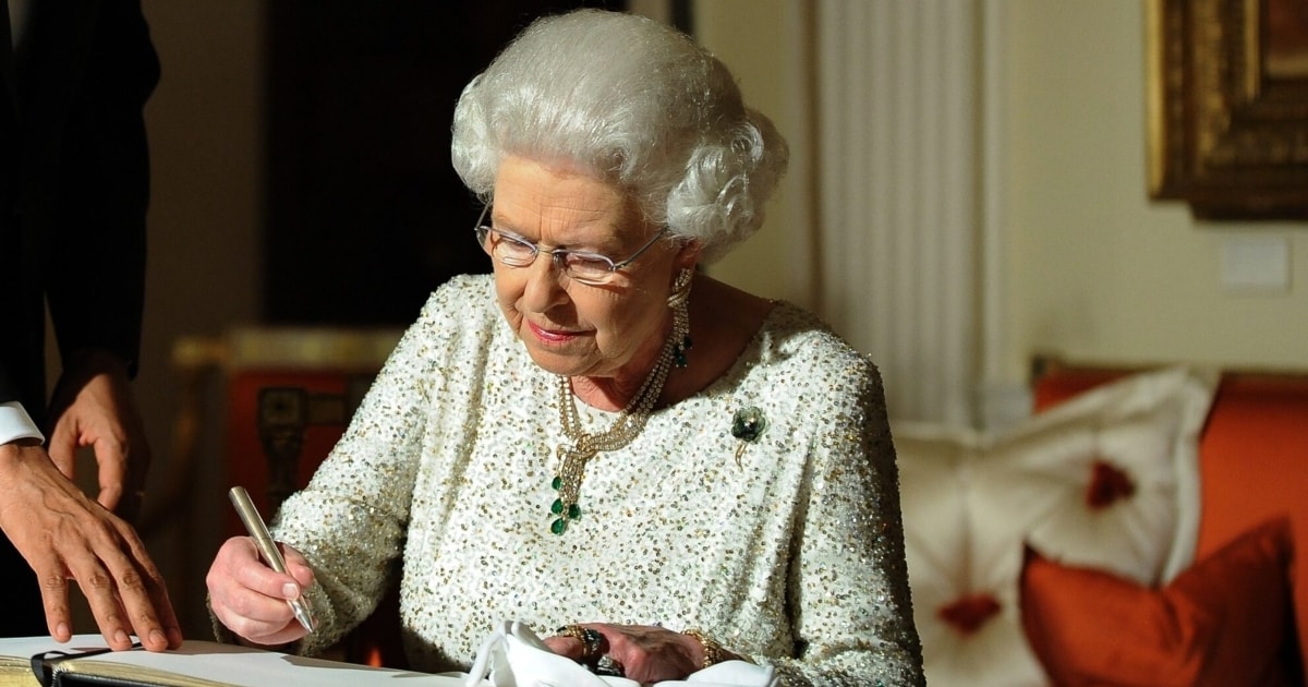 Five words - Queen’s last diary entry before death revealed | krone.at