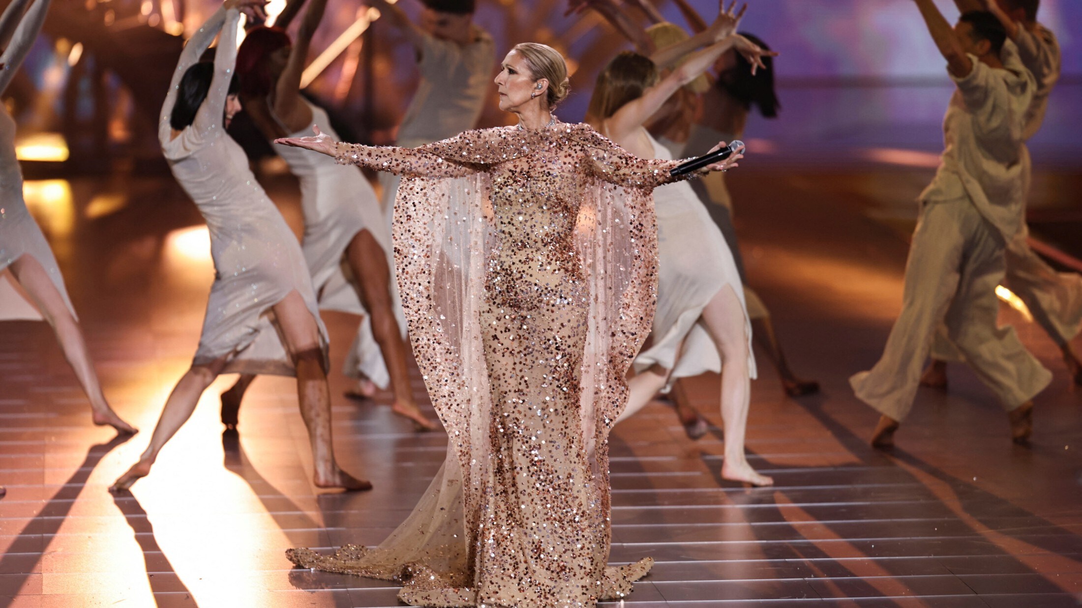 Goosebumps moment! - Céline Dion celebrated a sparkling stage comeback ...