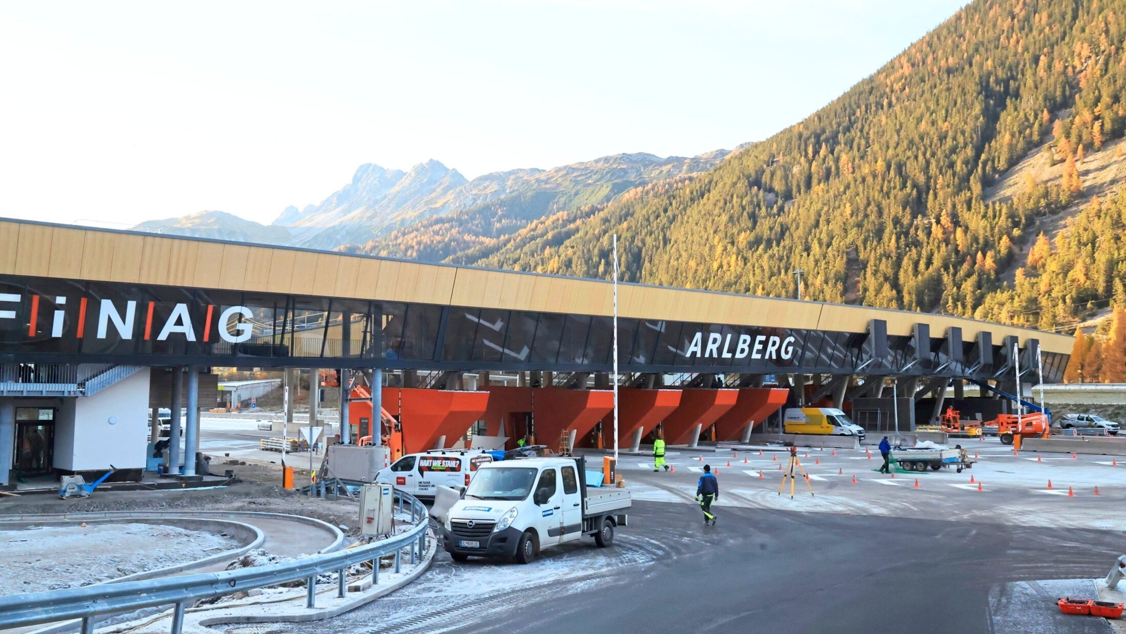 Construction work ends - Arlberg tunnel opens: What drivers can expect ...