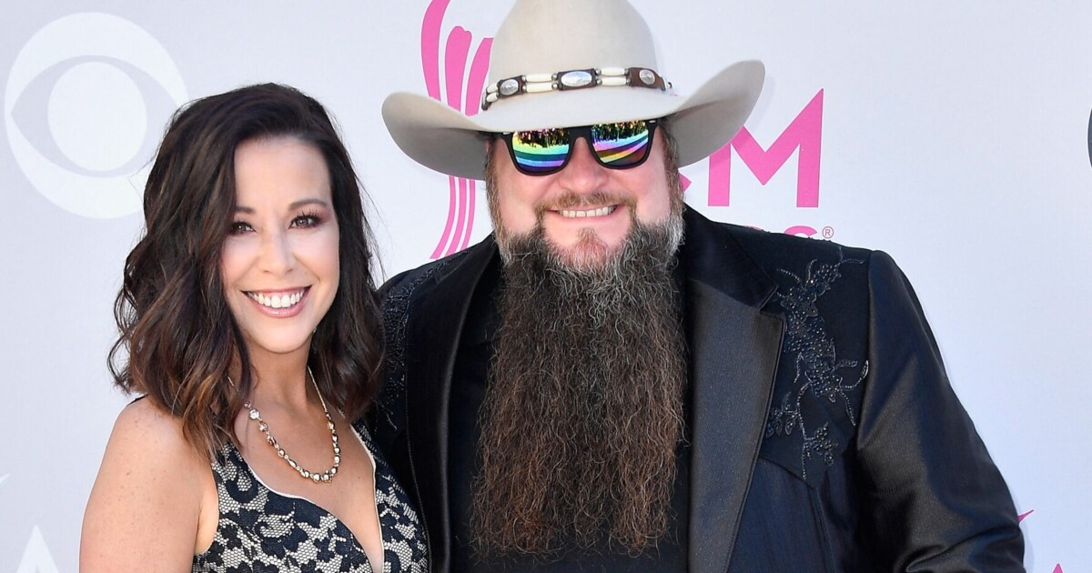 Concern about Sundance Head - Gunshot wound! “The Voice USA” winner in ...