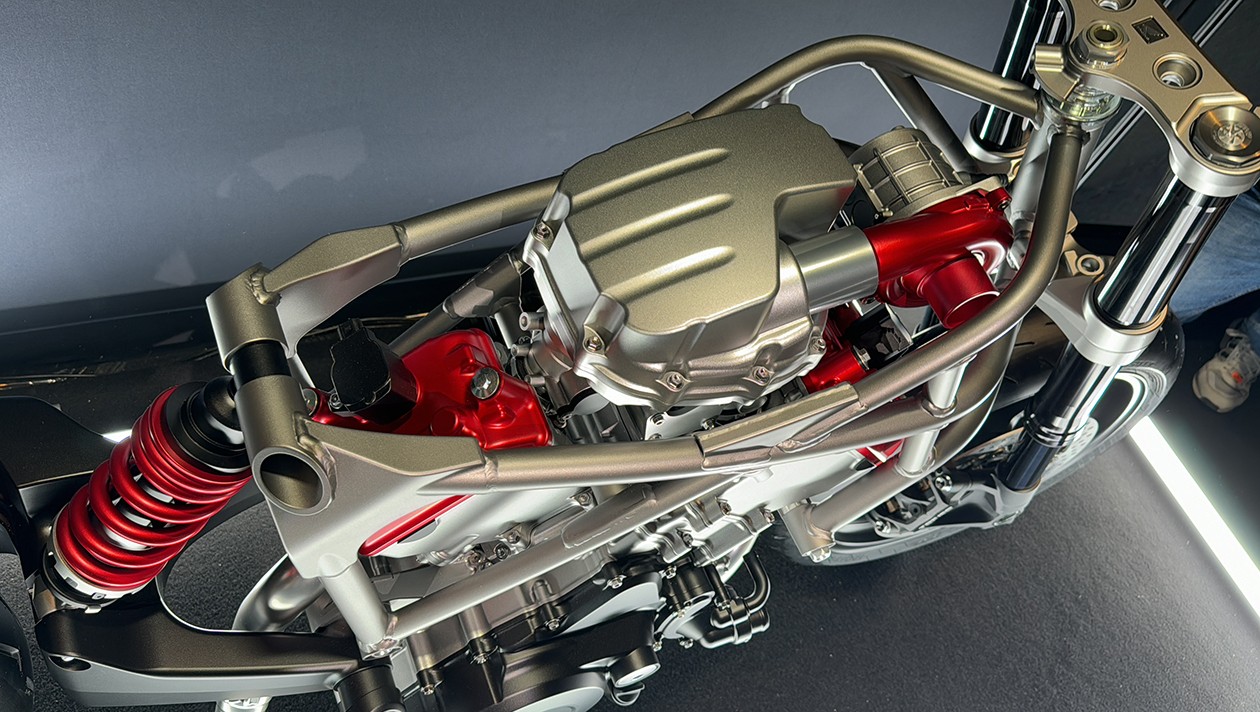 Never seen before! - Honda shows V3 engine with supercharger for ...