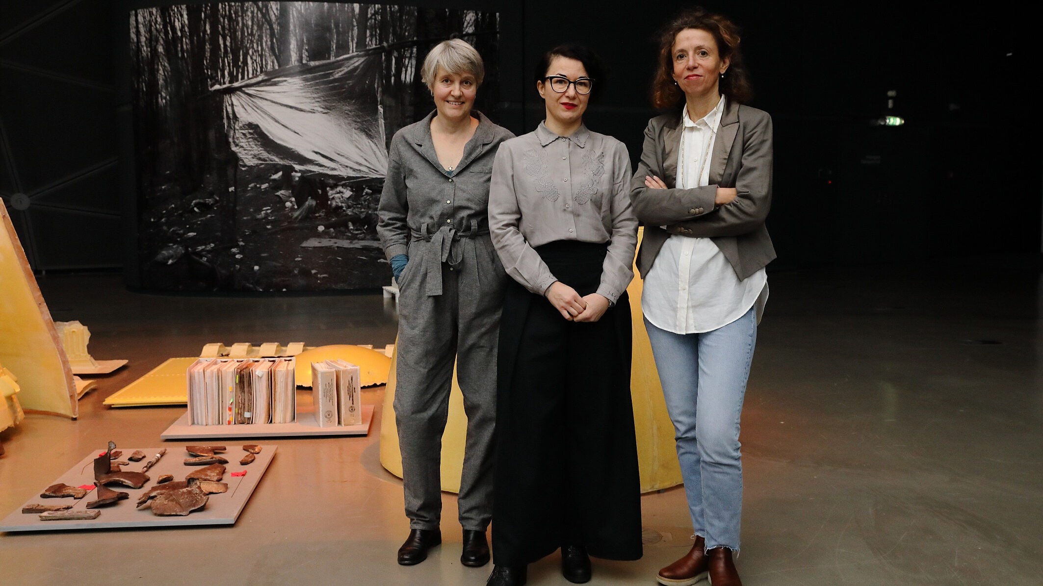 Kunsthaus Graz - Ein Programm auf drei Säulen in vier Dimensionen ...