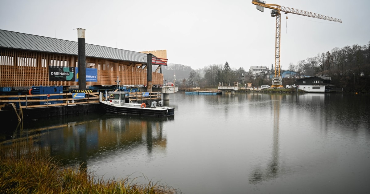 Bridge building celebrated - Seventh bridge in Wels is now fully on ...