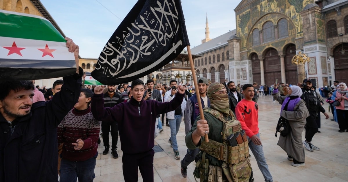 Islam Staatsreligion? - Machtwechsel in Syrien: Verfassung auf Eis ...