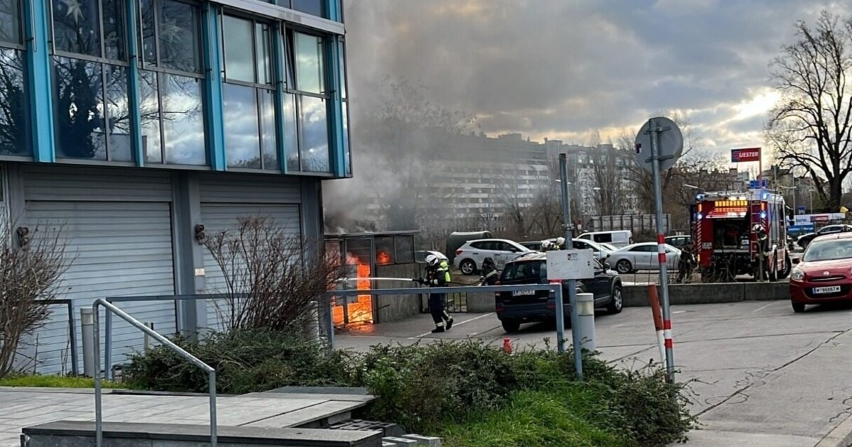 Fire alarm in Vienna - Mysterious cause of fire: chaos in emergency ...