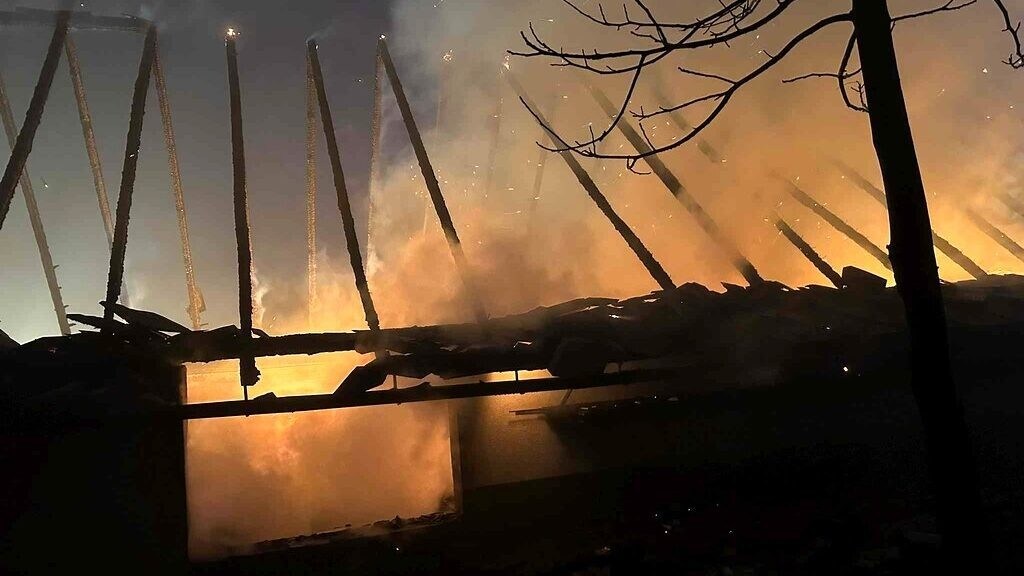 Verheerender Brand - Sechsköpfige Familie verlor Haus in Silvesternacht ...