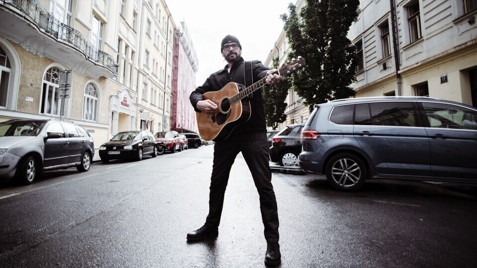 Live in Vienna & Ebensee - Phil Shoenfelt: “Rock’n’roll is breath and ...