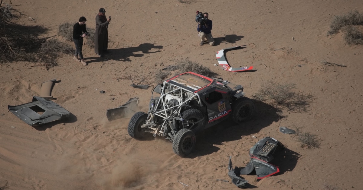 Dakar Rally - Wild rollover by Loeb, 19-year-old wins | krone.at