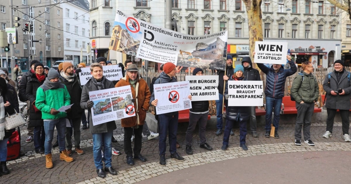 Two Wilhelminian style houses - “Viennese heritage in danger!”: Demo ...