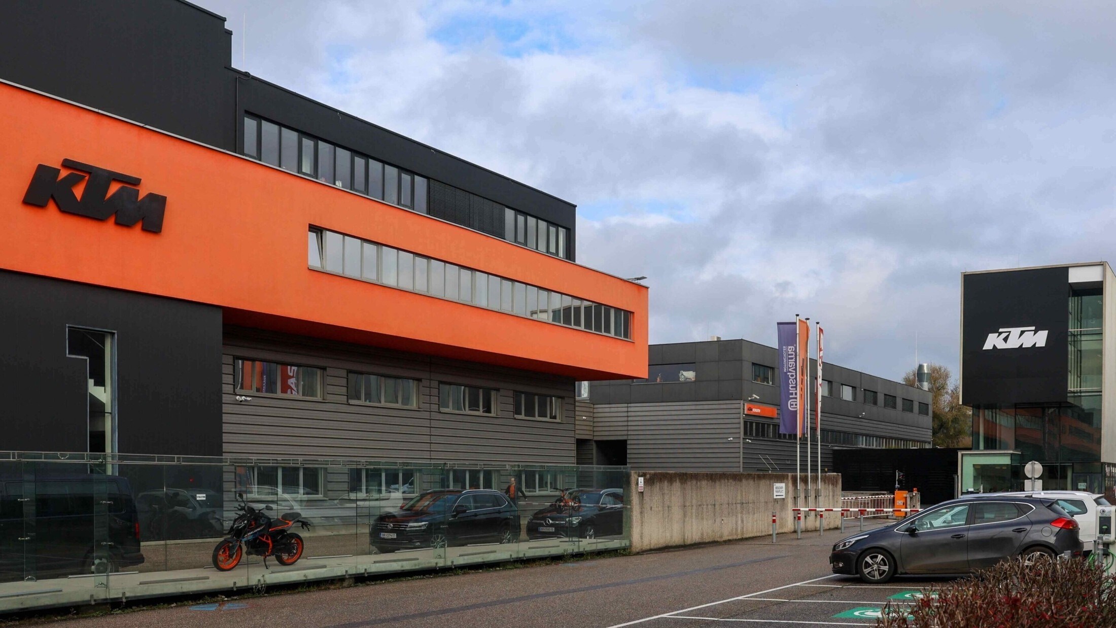Community feels the consequences - Bankruptcy at KTM: First ex ...