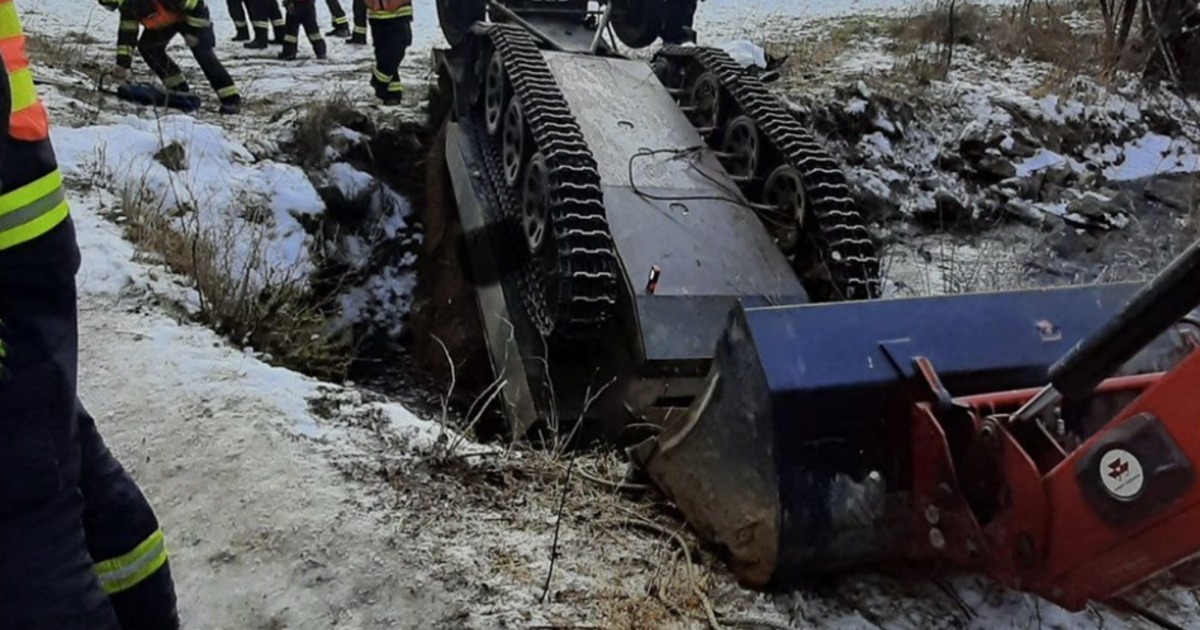 Tragedy at the border - Two dead, eight injured in accident involving a ...