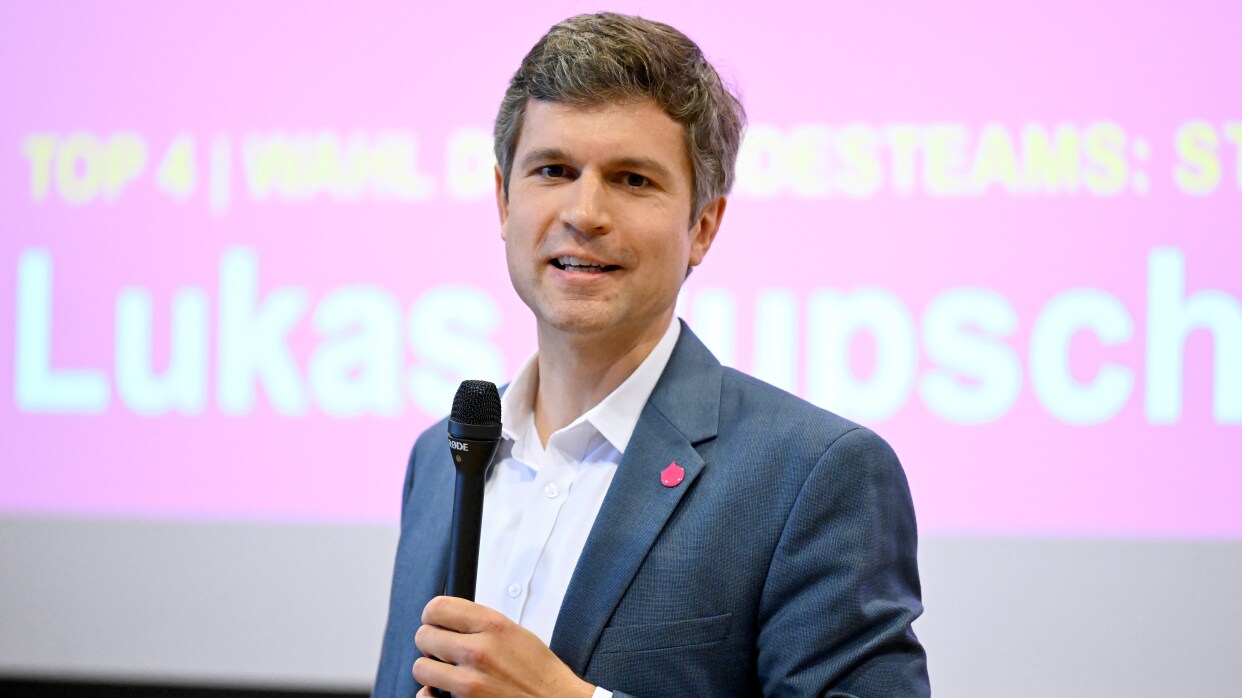 Interim - Neos Salzburg: Lukas Rupsch takes over the helm | krone.at