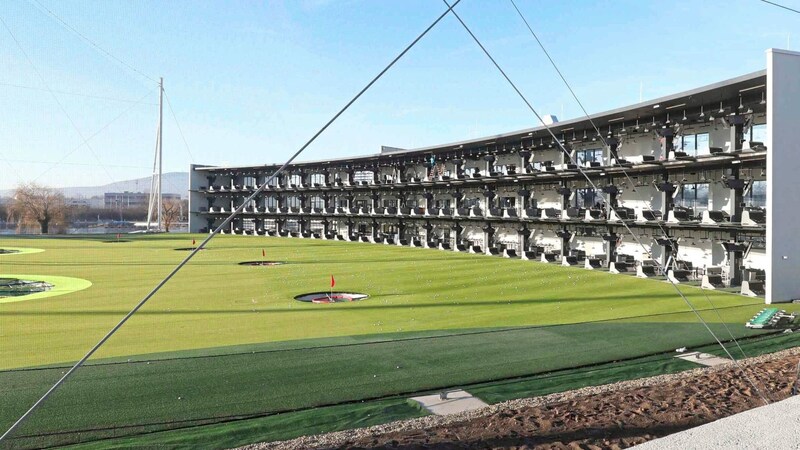 Vor den Toren Wiens - Amerikanischen Lifestyle bei Hightech-Golf ...