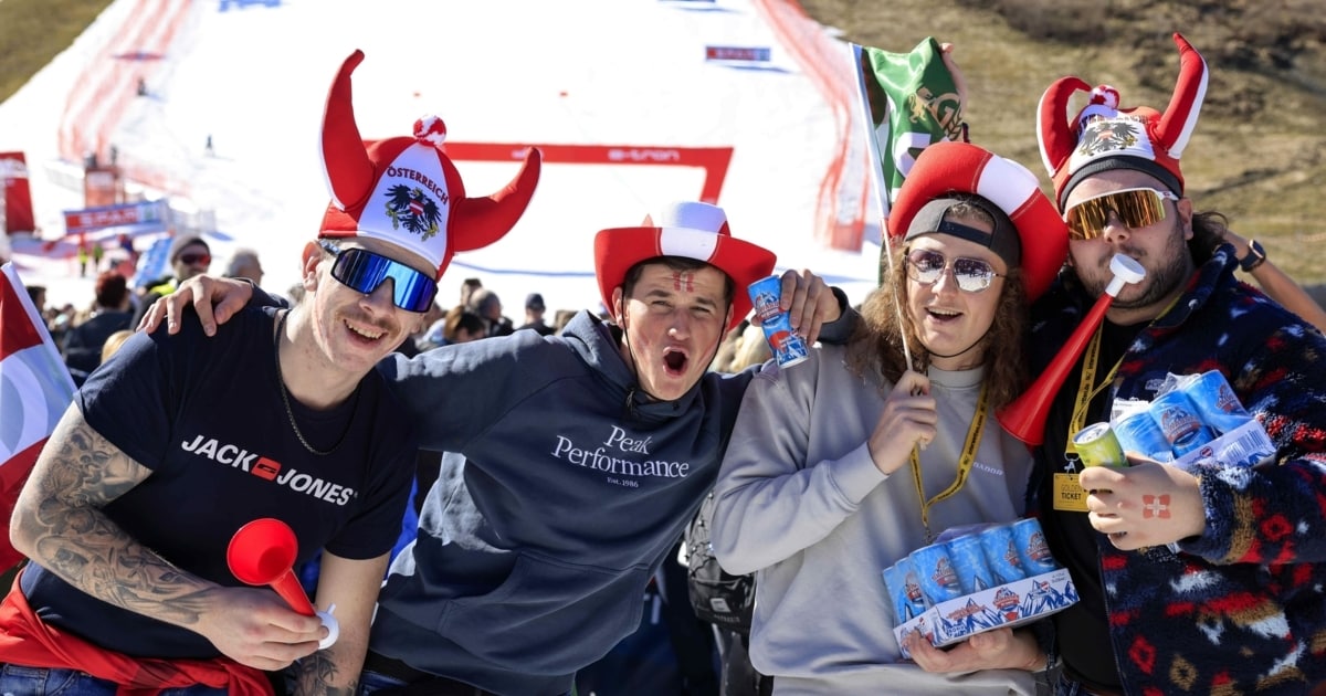 Tips from experts - How to get your voice through two weeks at full ...