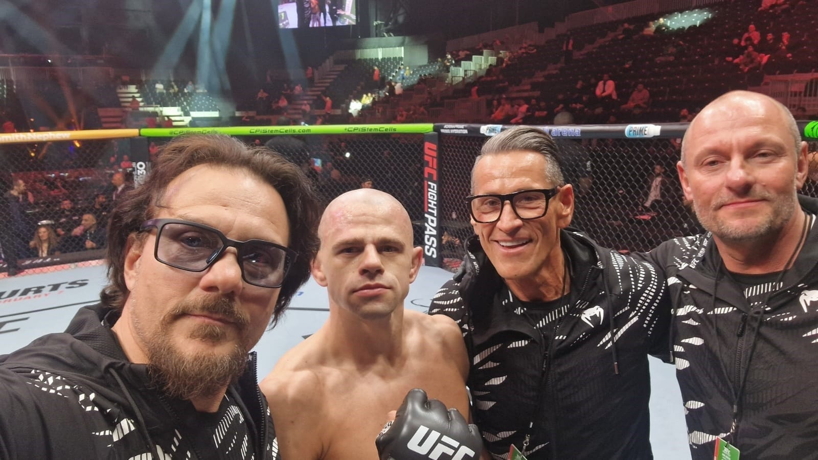 Geschichte geschrieben - K. o. in Runde 2: Über Nacht zum MMA-Star ...