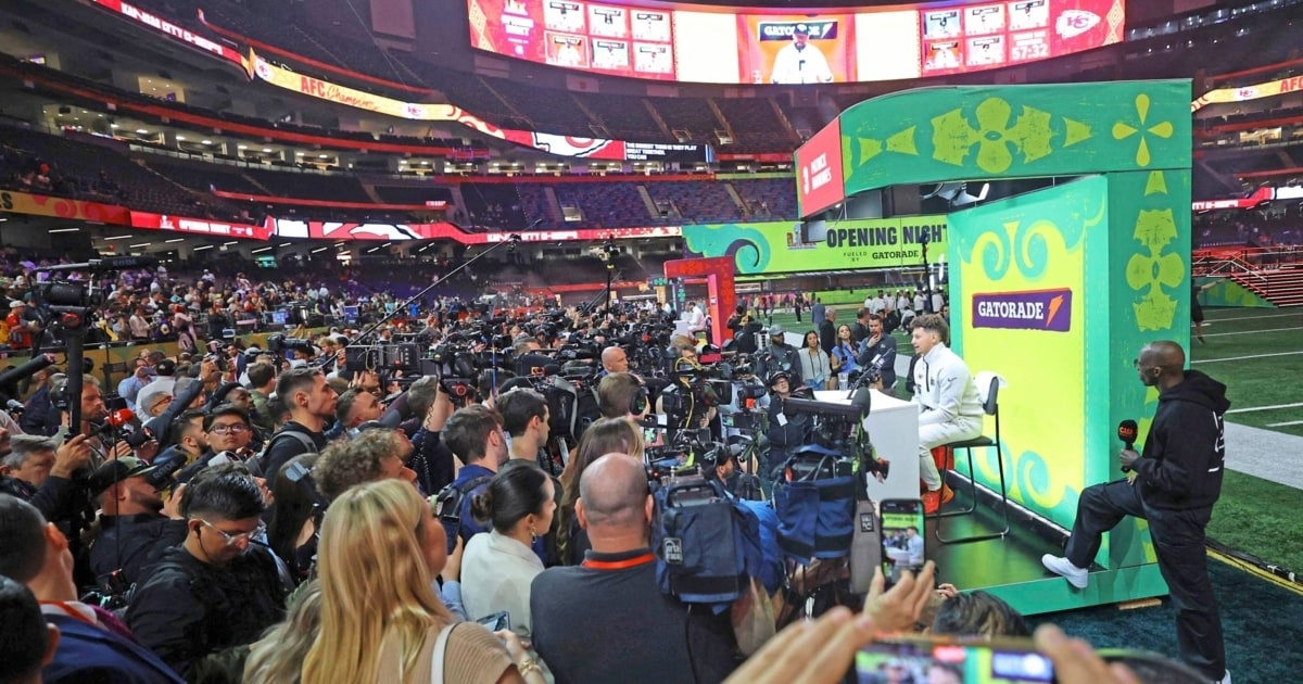 Scandal before the Superbowl - “Patrick, who is your favorite referee ...