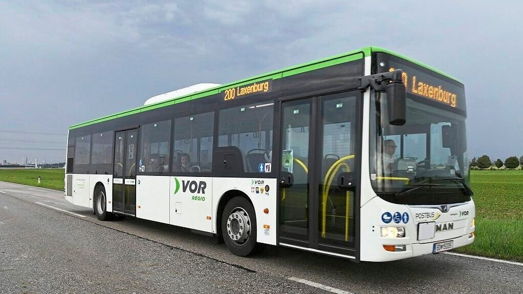 33 Timetable changes - New “Busplus” for school and weekend services ...