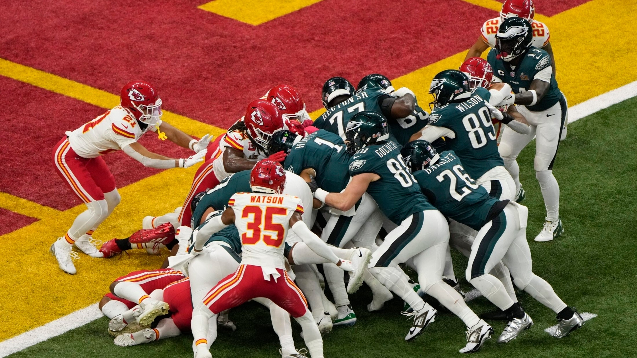 Von wegen „Threepeat“ - Super-Bowl-Triumph! Eagles entzaubern die ...