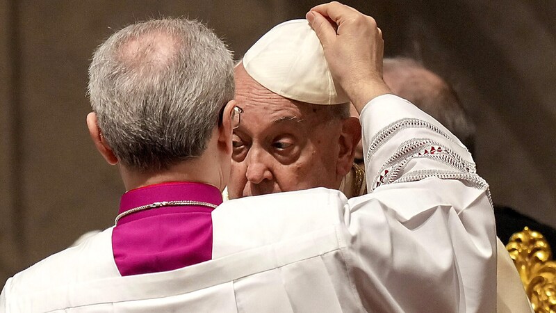Speculation in the Vatican - Will sick Pope Francis resign after all ...