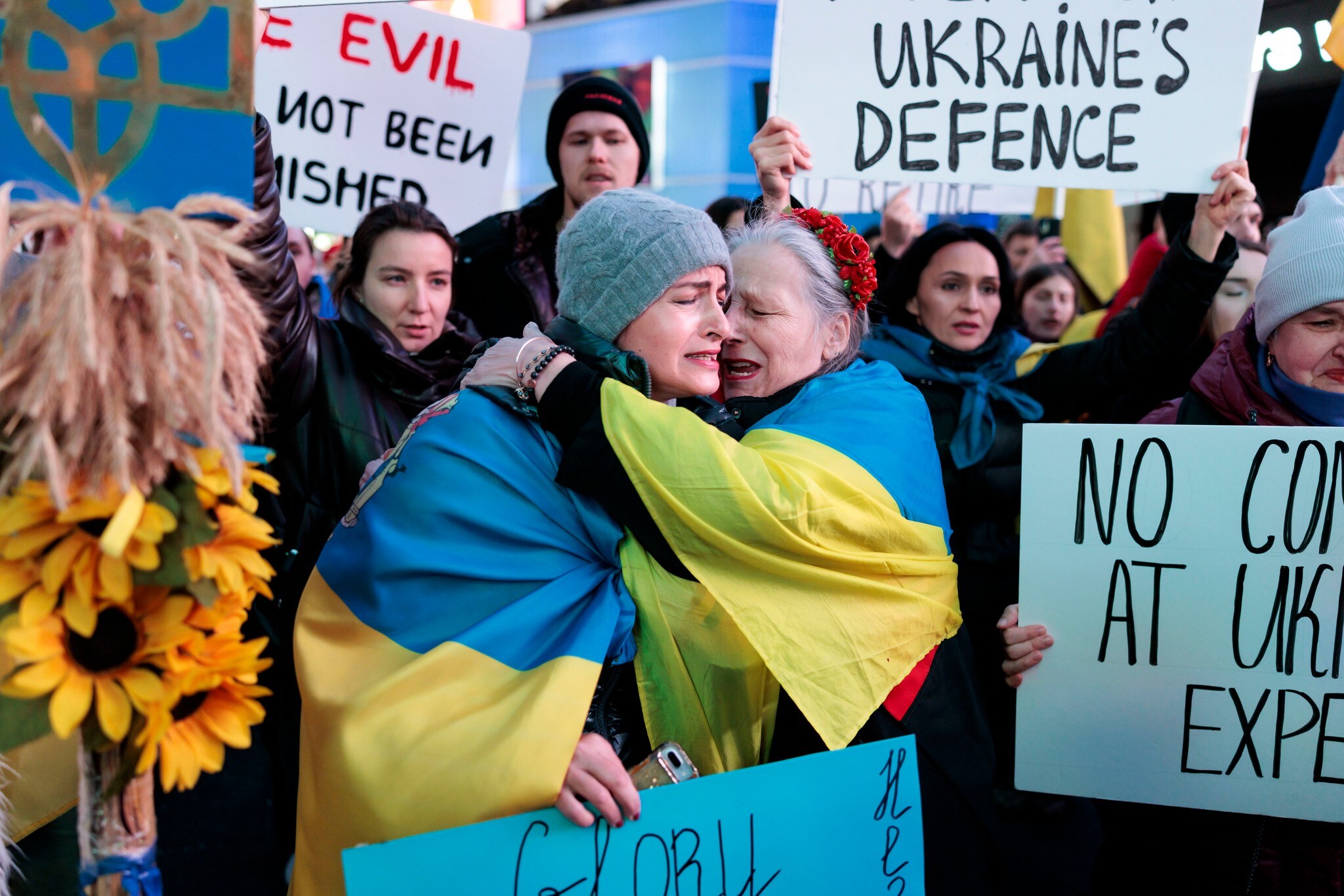 Three years of war - Three years of war: Ukraine at a crossroads | krone.at