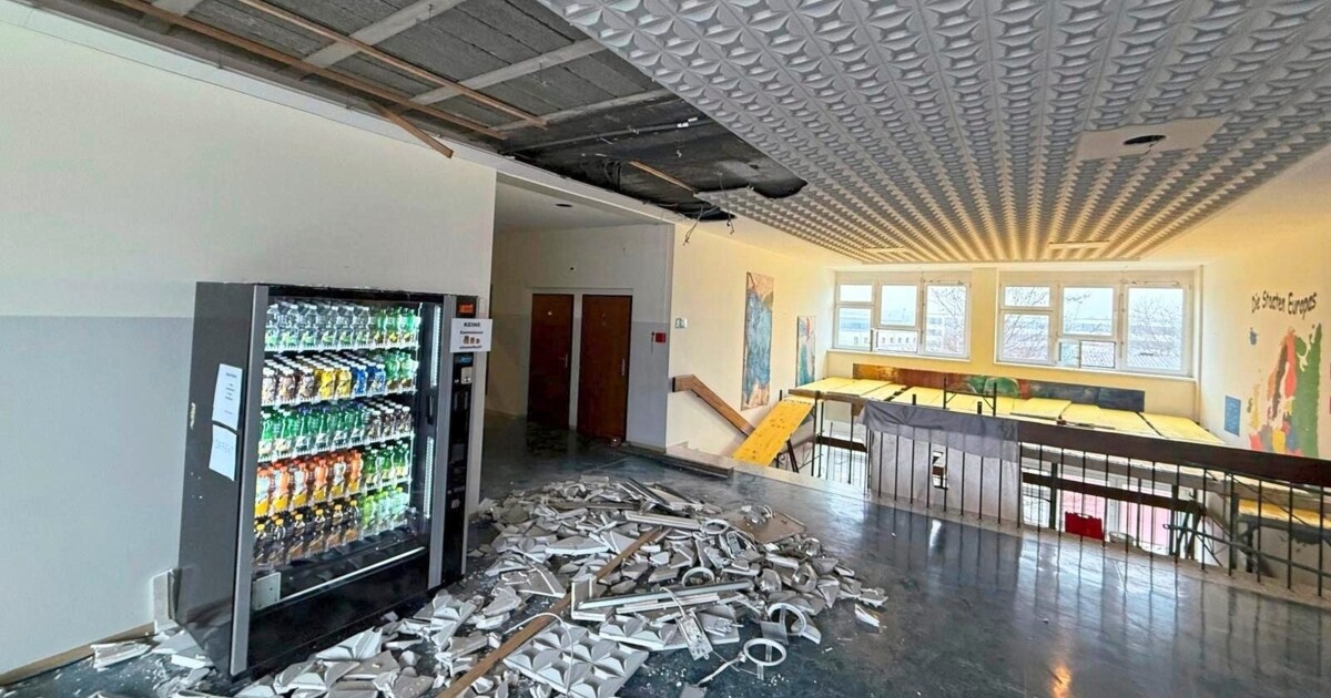 Fastening came loose - Ceiling came down – construction professional ...