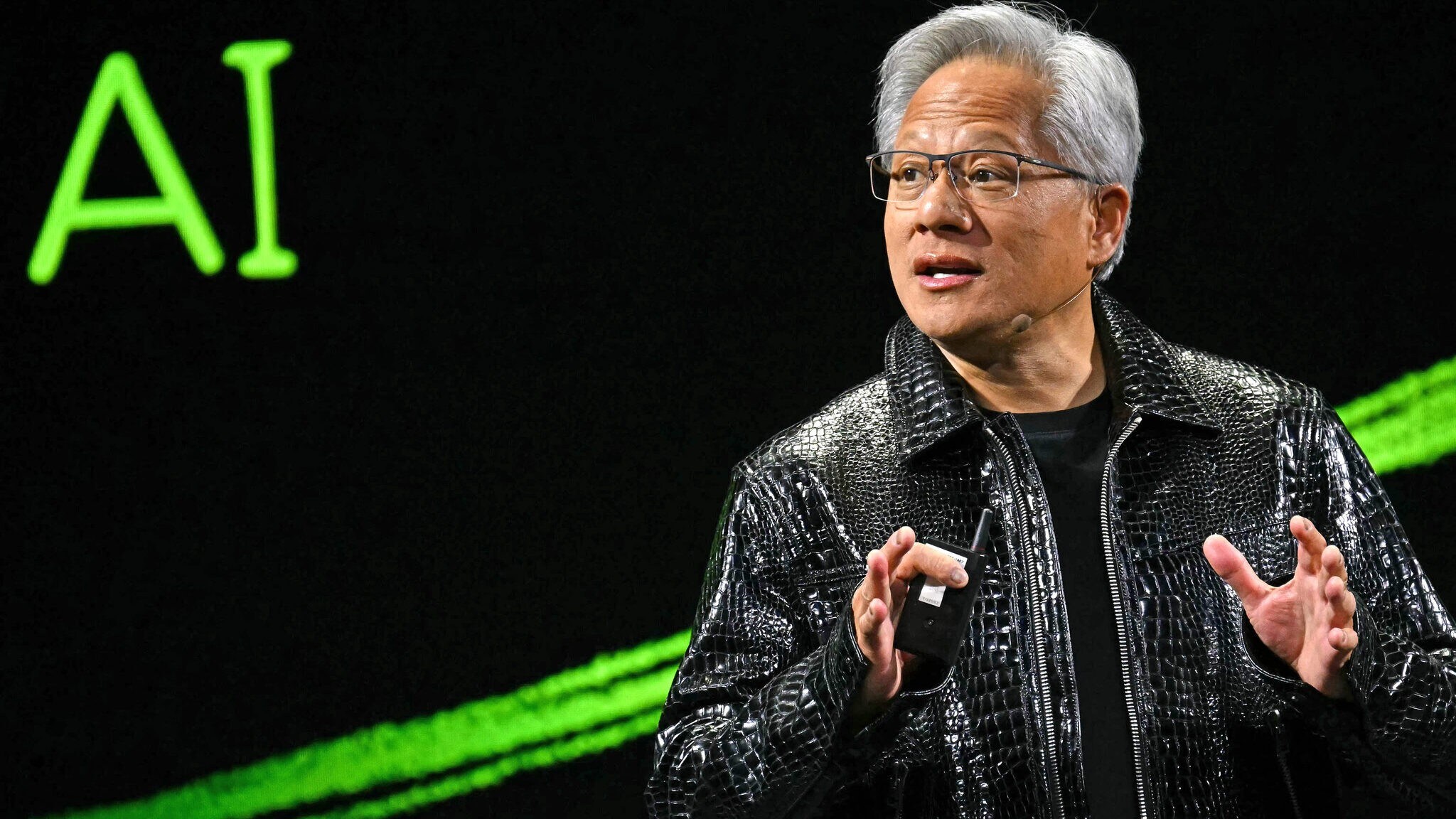 Nvidia-Boss Huang: - „KI entwickelt sich mit Lichtgeschwindigkeit ...