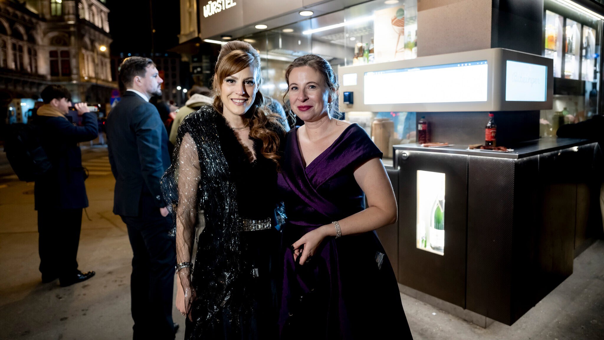 Krone-Lokalaugenschein - „Das ist ja bitte nicht der Ball der HTL ...