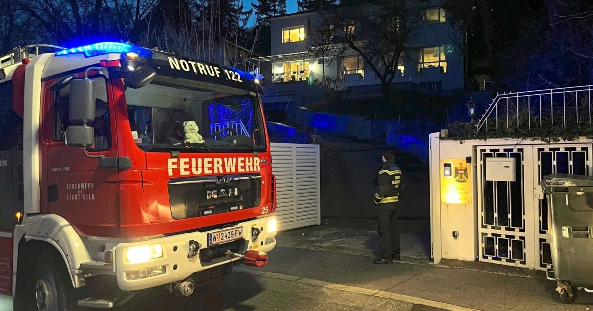 Fire department arrives - Alarm after “bonfire” at Iraqi ambassador’s ...