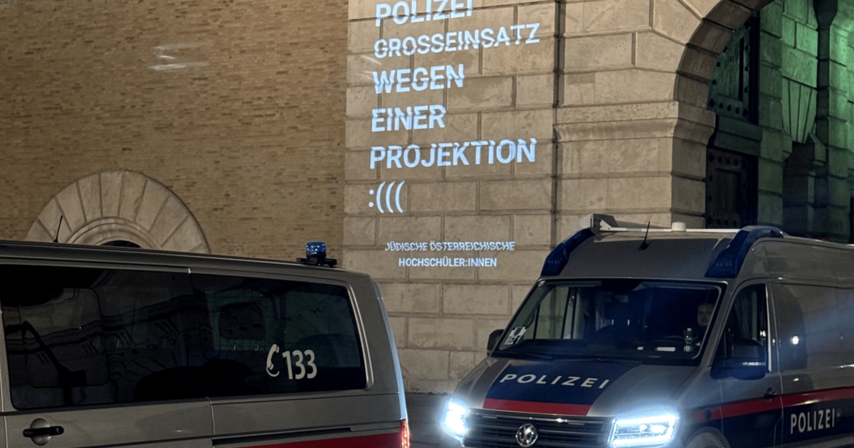 Criticism of "Nazi ball" - Peaceful protest ends with suspicion of ...