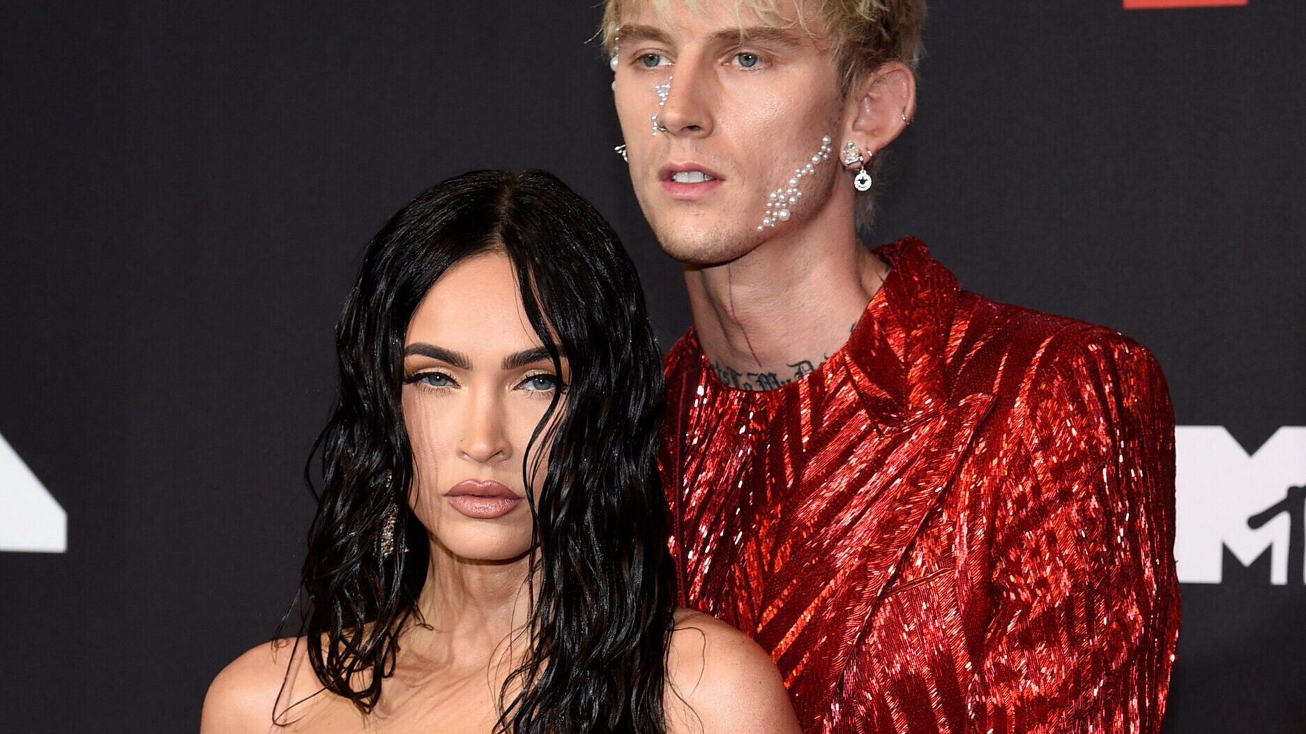 Es ist ein ...? - Megan Fox und Machine Gun Kelly haben Nachwuchs ...