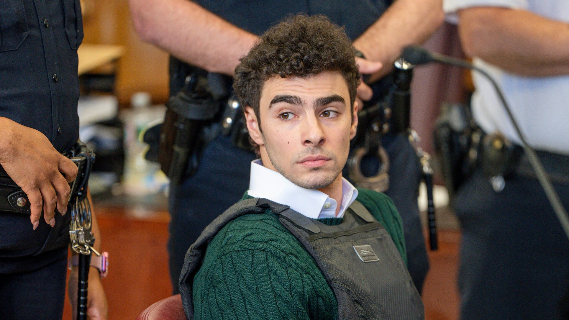 Offiziell angeklagt - Versicherungschef ermordet: Mann droht ...