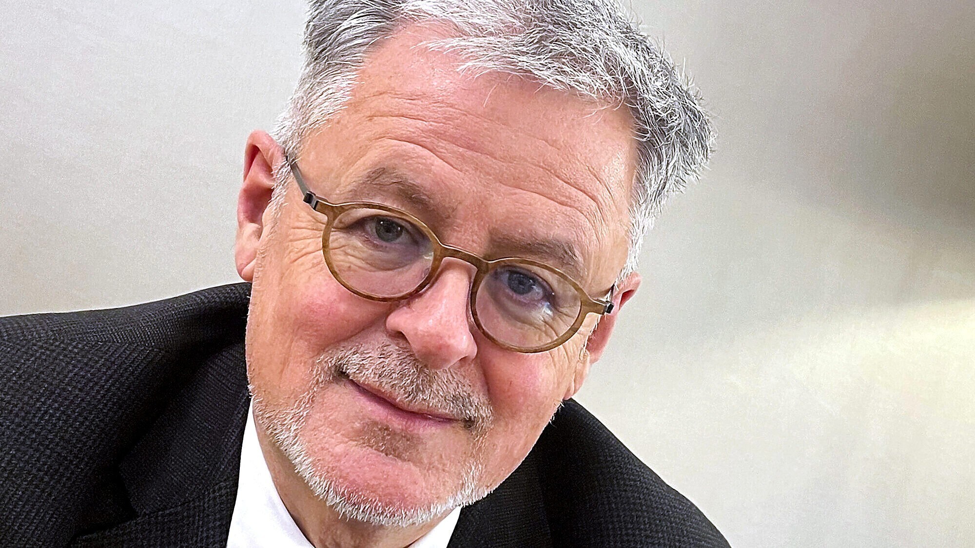 Muss erwachsen werden - Was die Politik von Clarks Brandrede lernen ...