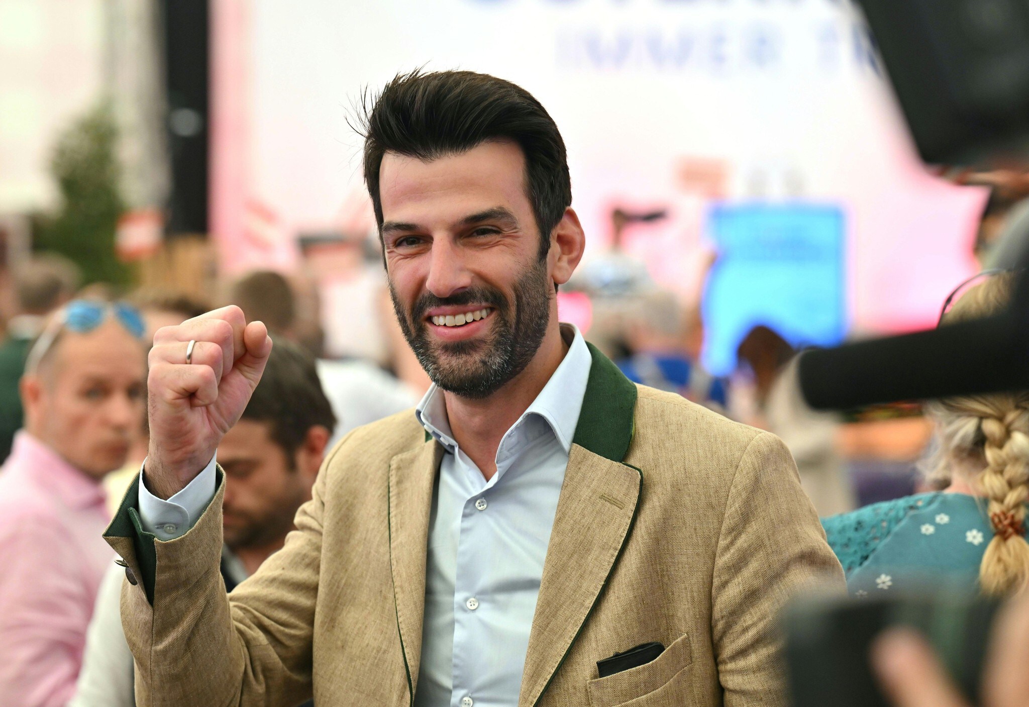 Genossen feiern 1. Mai - Aufmarsch der SPÖ: Scharfe Töne gegen Kickls ...