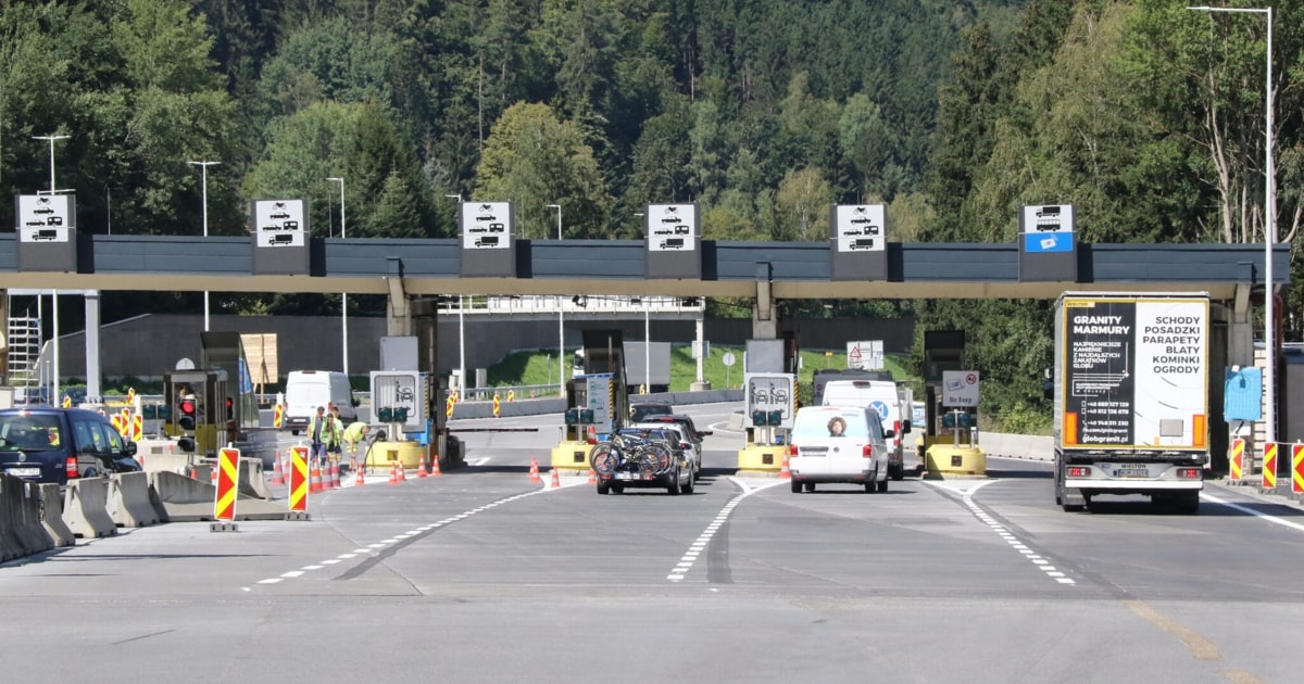 Frontalcrash auf A9 - Tödliche Geisterfahrt: Zwei Menschen sterben | krone.at