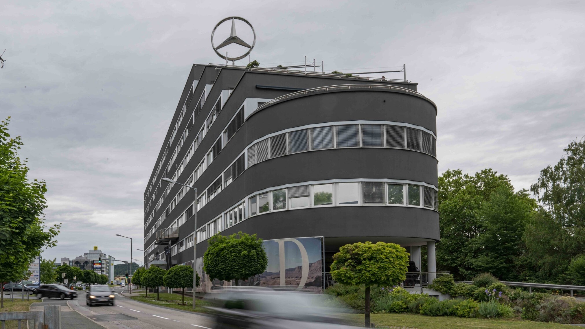 Mercedes Management Abbau