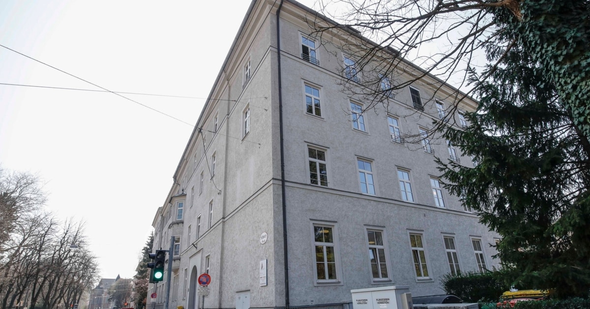 Von Schwarzstraße - Letzte Volksschulklassen übersiedeln zum Borromäum ...