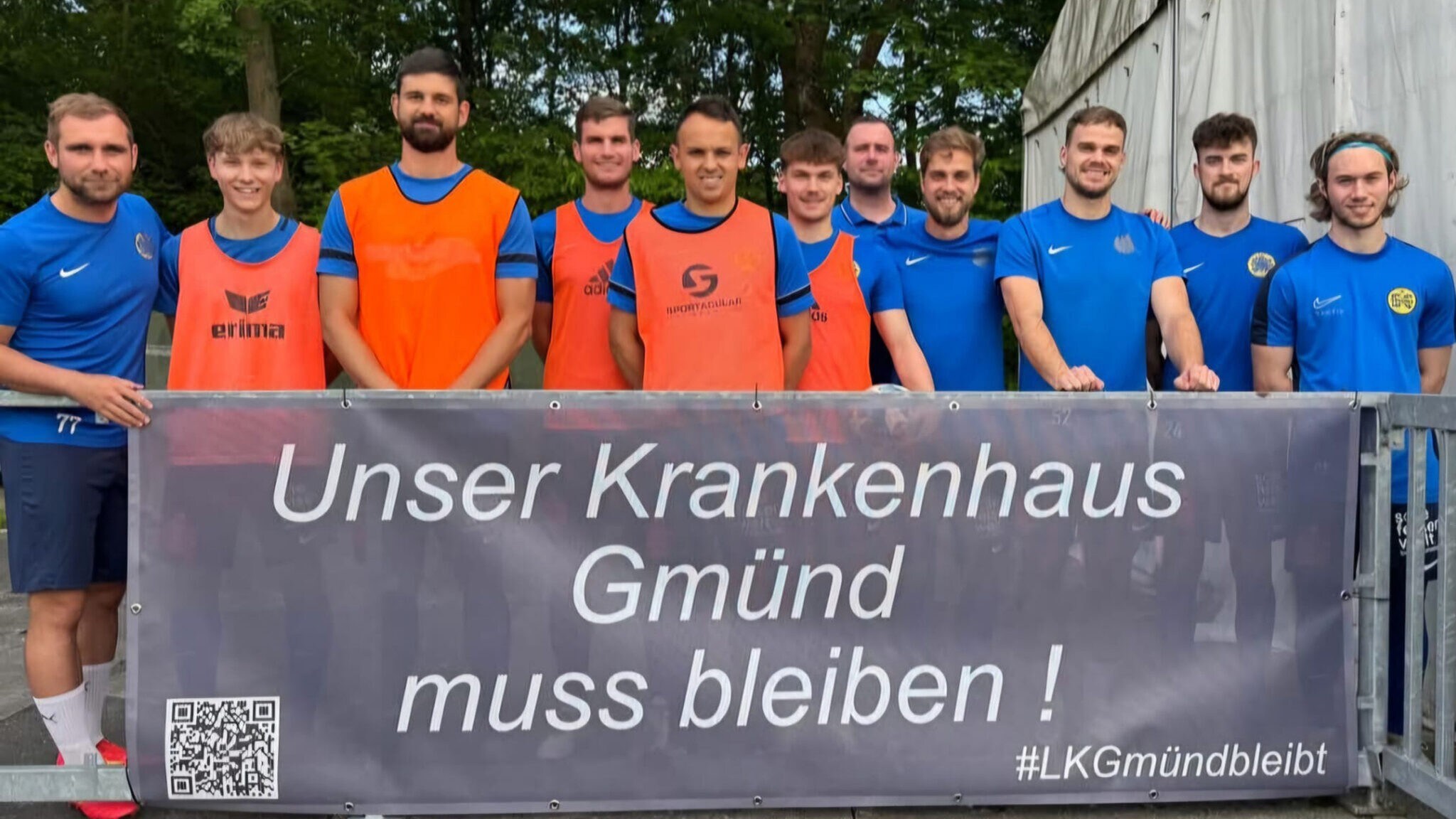 Breite geeinte Phalanx - An allen Fronten wird um das Krankenhaus ...