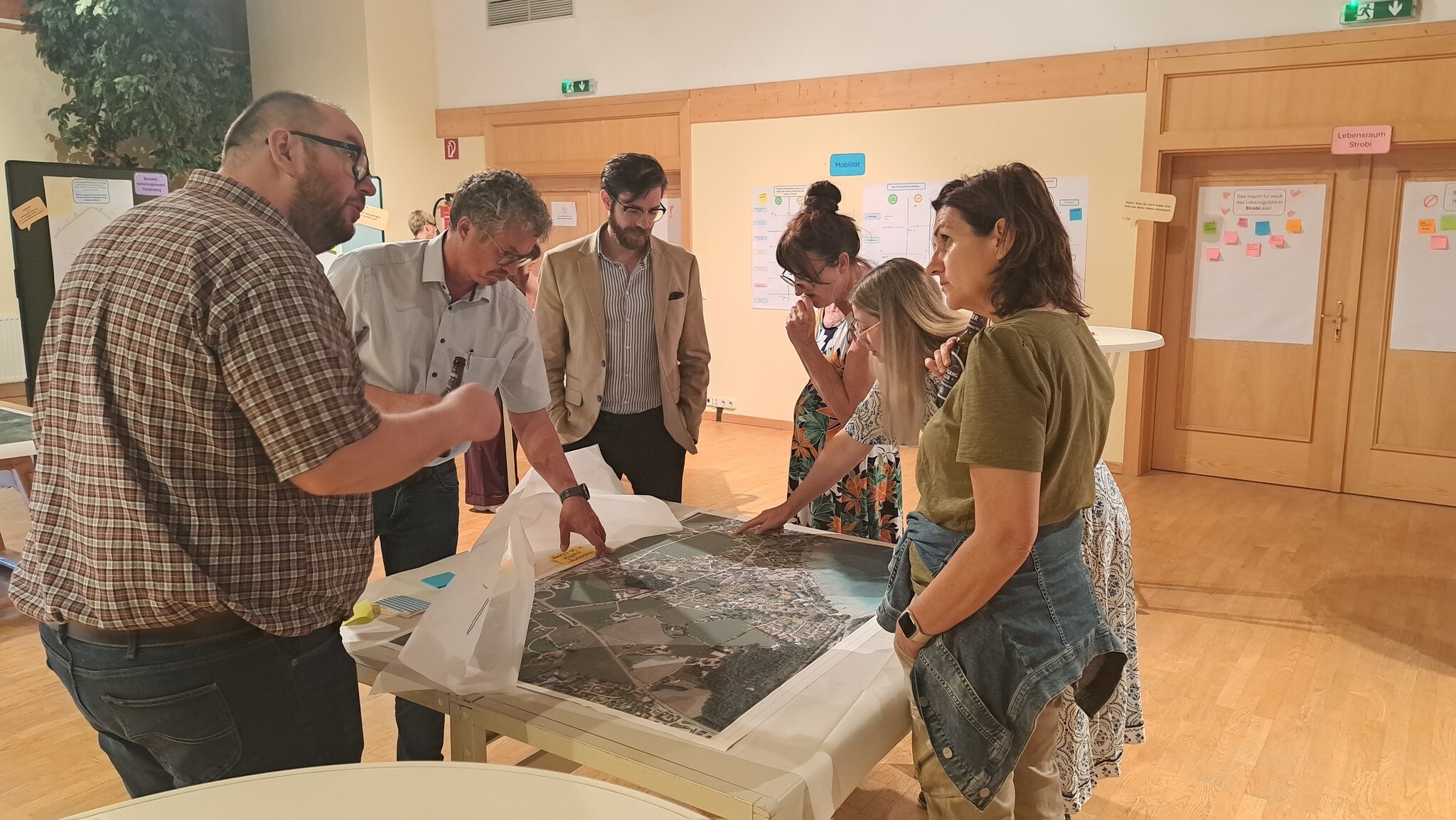 Befragung - Strobl bindet Bevölkerung bei Wohnraumplänen ein | krone.at