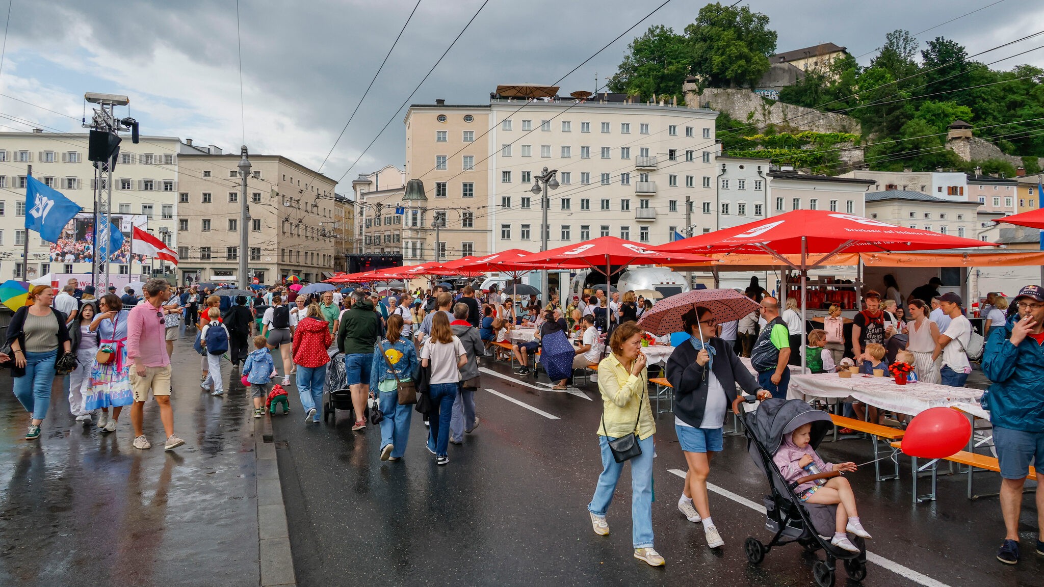 Beim Stadtfest - Stadt setzt auf neue Brauchtumsgruppen | krone.at