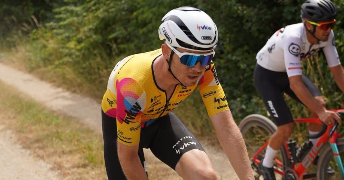 Emily black nude sexy texted her this morning for a night