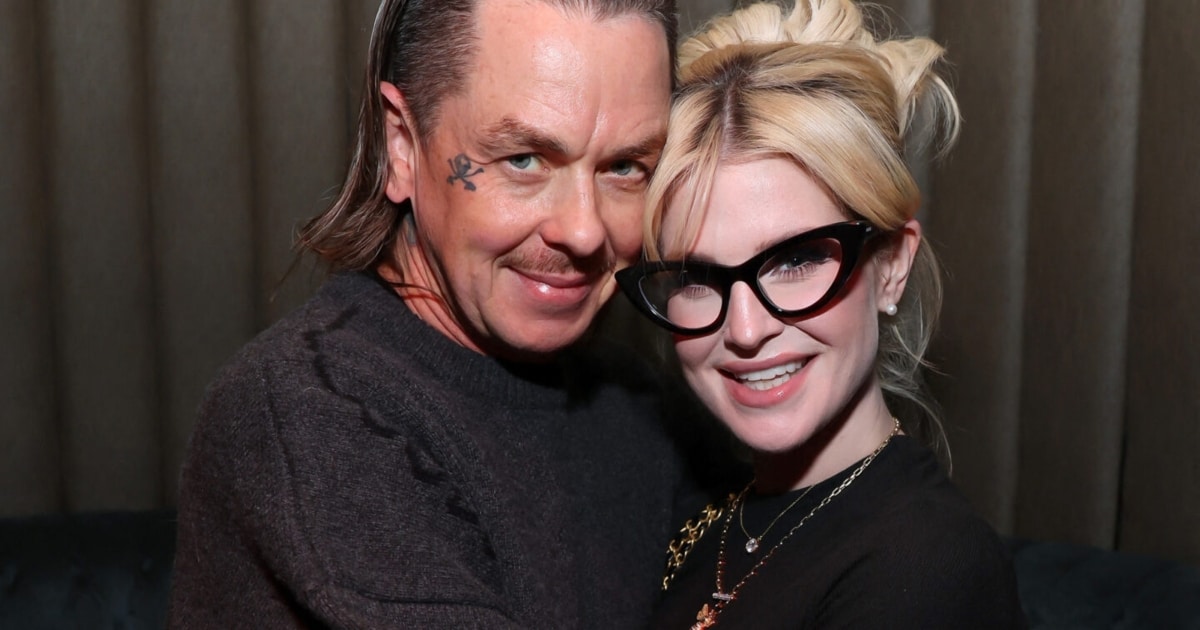 Kelly sagte Ja! - Osbourne: Verlobung bei Black-Sabbath-Abschied | krone.at