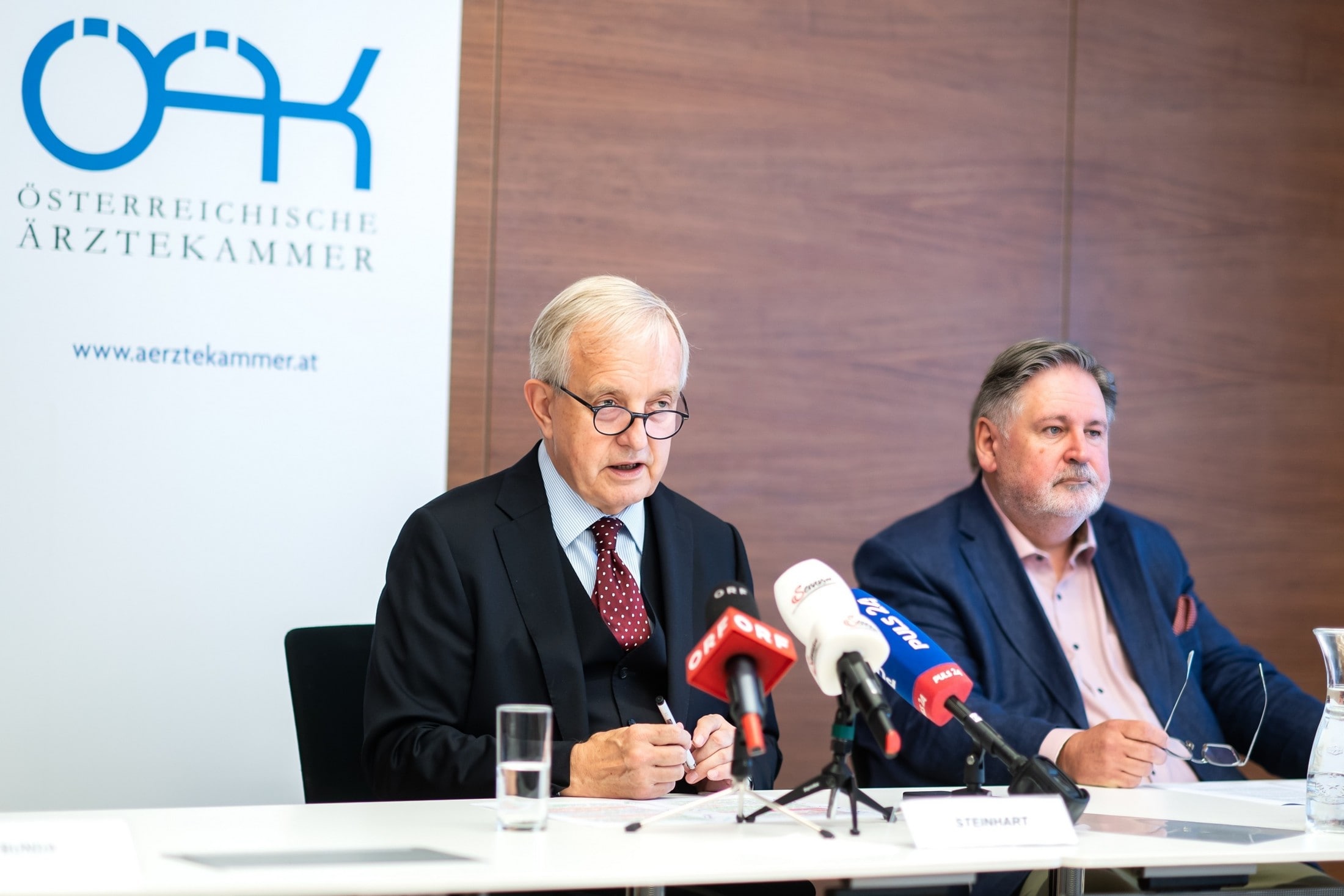 Candydoll laura her profile pics are accurate, I'd go as