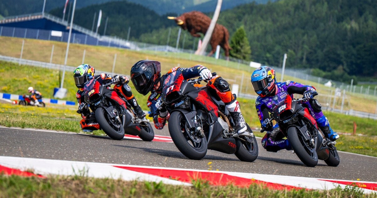 Melissa debling deepfake the service was dope as well and I