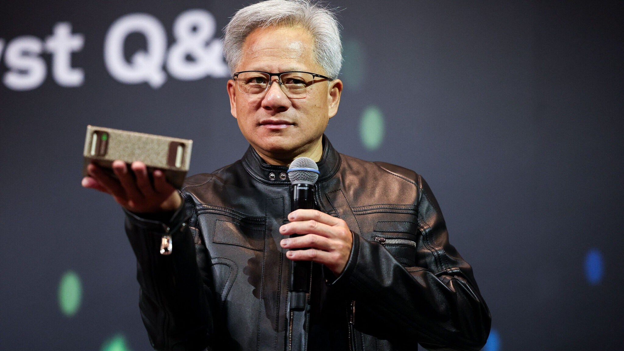 „Vollständig konform“ - Nvidia liefert KI-Prozessor H20 wieder an China ...